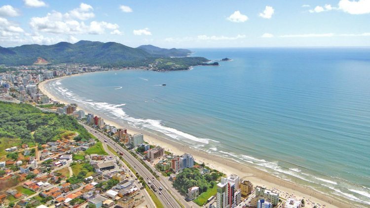 Saiba como aproveitar a lindíssima Meia Praia SC Saiba como aproveitar a lindíssima Meia Praia SC